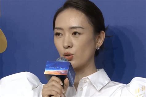 馮紹峰離婚後首次現身紅毯，狀態蒼老眼神疲倦，不敵45歲的張頌文 頭條匯