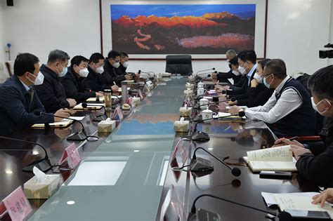 滦平县人民政府 图片新闻 我县召开河北士凯互联网科技有限公司大数据创新产业基地项目座谈会议