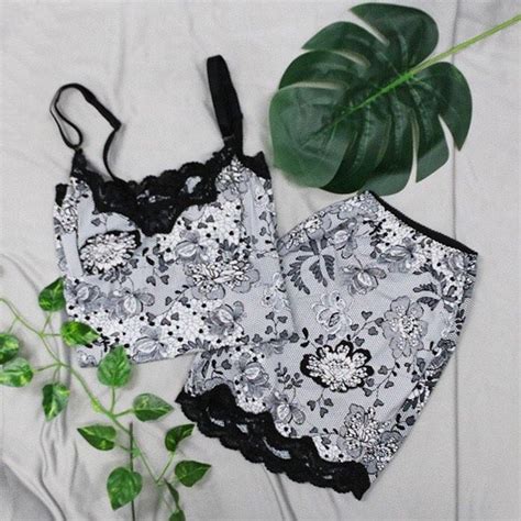 Lingerie Set Celana Yang Di Desain Sexy Fesyen Wanita Pakaian