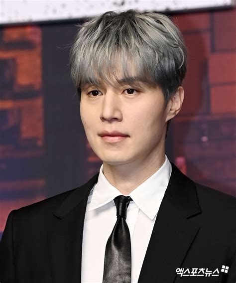 이동욱의 잔혹한 변신 원작 초월 킬러들의 쇼핑몰 종합 나무뉴스