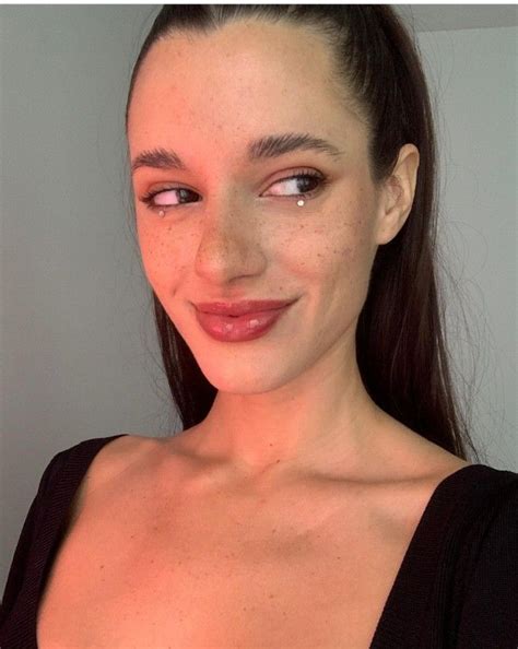 Pin De Sofi En Makeup