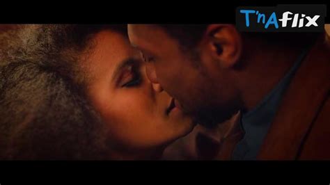 Zazie Beetz Breasts Scene In The Harder They Fall