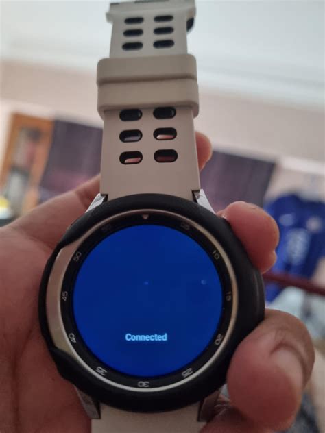 tried to sideload latest telegram app but stuck at loading page r wearos