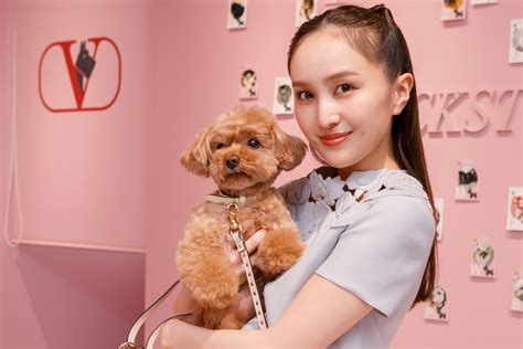 ももクロ 百田夏菜子が愛犬と来場！ 『ヴァレンティノ』 ペット限定インストアイベントを開催！！ Trend News Caster