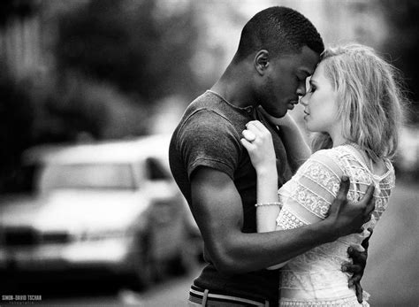 Pärchen Foto 13774 Portraitbox Schwarzweiß Fotografie Interracial Paare Fotografie Bilder