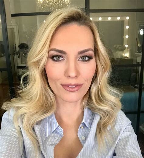 Kalina KovaČeviĆ IzaŠla Na Pozornicu I DoŽivela Šok Skamenila Se Kada