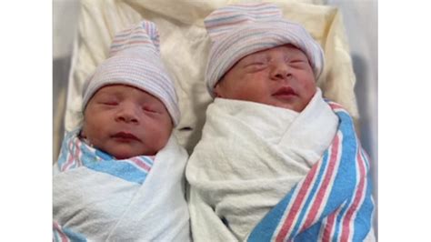 New Jersey Twins Born On New Year Wont Share Same Birth Date Nor Same Birth Year Us News
