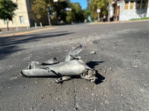 Поцілили в медичні установи та навчальний заклад наслідки ворожого
