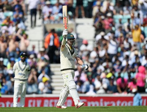 Travis Head Celebrates Bringing Up His Fifty