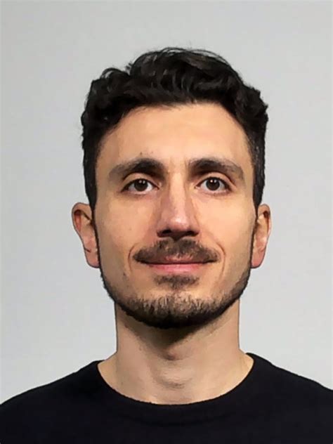 Erhan KeleŞ Molecular Biology And Genetics