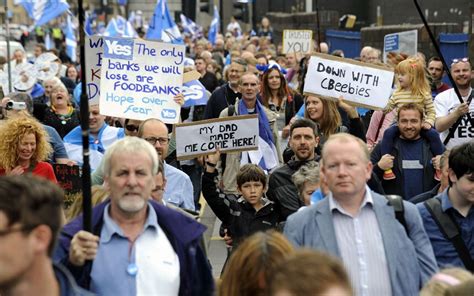 Scotland Independence Latest Photos From The Yes And No Campaigns
