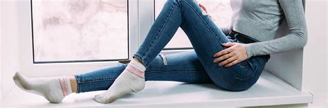 टाइट जीन्स घालणे हा मोठा धोका हा एक मोठा आजार असू शकतो Happiest Health