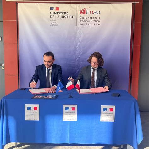 Porozumienie AWS z École Nationale dAdministration Pénitentiaire ENAP