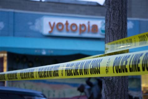 Photos Icpd Respond To Pedestrian Mall Shots Fired The Daily Iowan