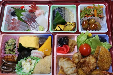 刺身いっぱいのお弁当！ 魚隆 うおたか 清見町の料理屋 宴会場 仕出し屋