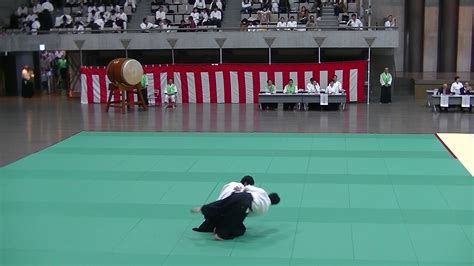 【東京都合気道連盟演武大会・道場代表演武】合気道興隆会 飯野卓史 五段 Youtube