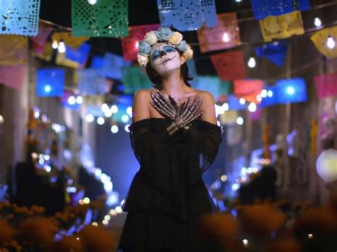 Así es la versión de La llorona de Ángela Aguilar con la que fue reconocida en los Grammy