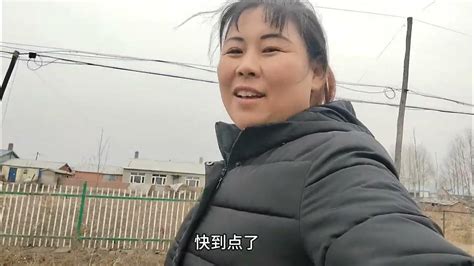 儿媳用大铁锅烙公婆爱吃的大油饼搭配酸菜汤，烙了九张剩了三美食 美食教程 记录真实生活 农村生活 Youtube