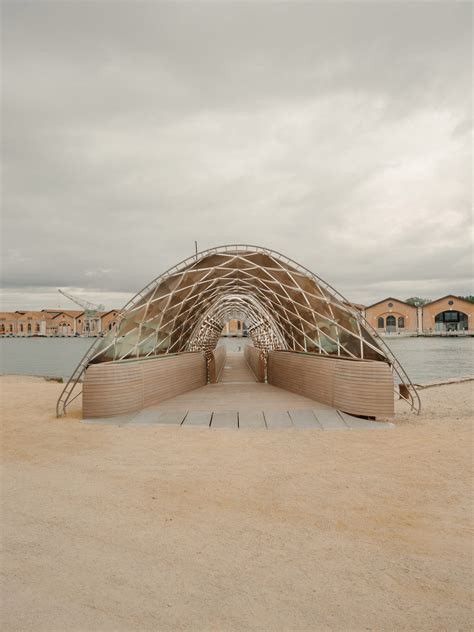 Norman Foster And Porsche Unveil Gateway To Venices Waterway