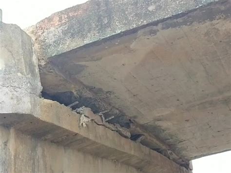 People Of Jharkhands Bhujania Village Go Through The Broken Over