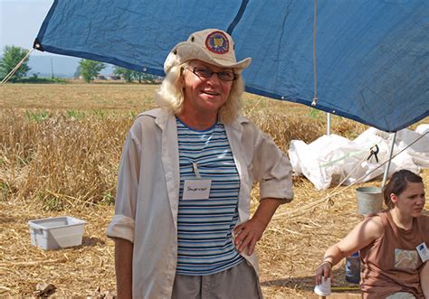 Survey Society Liaison Marilyn Knapp Retires