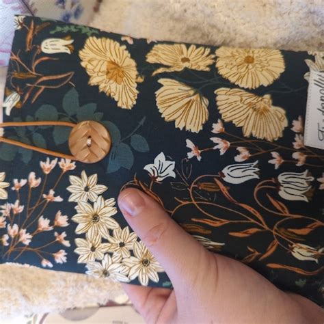 Kookaburras Padded Book Sleeve Tablet Cover Button Closure Bookish T
