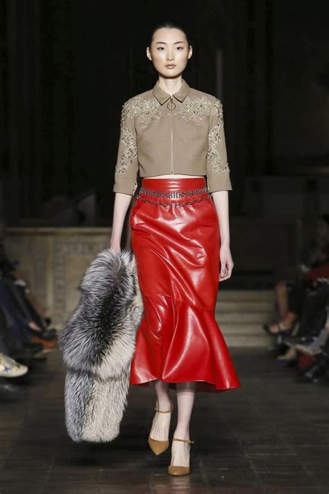 Dennis Basso Ready To Wear Fall Winter 2018 New York Nowfashion