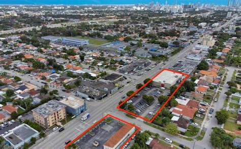 3050 Nw 7th St Miami Fl 33125