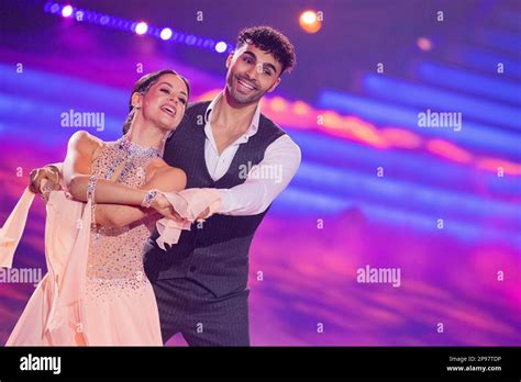 K Ln Deutschland M Rz Younes Zarou Tiktok Star Und Malika