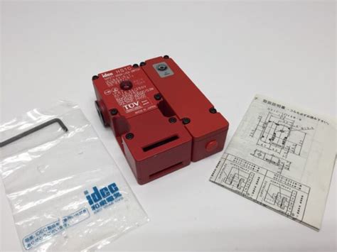 Idec Hs1c R44r R Safety Door Lock Interlock Switch 24vdc Locking