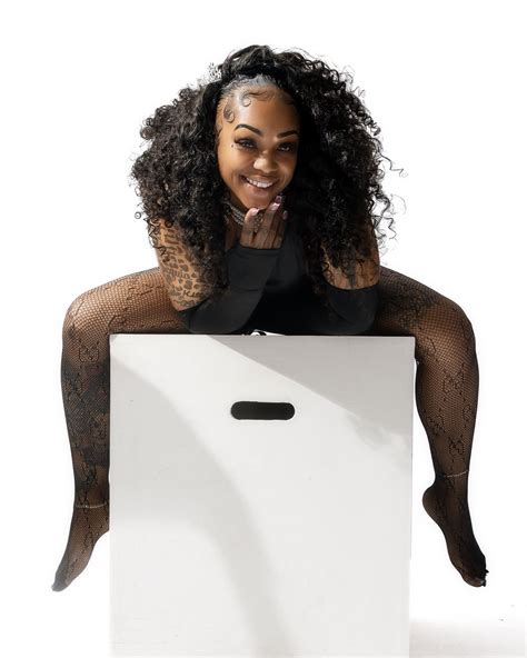 Jaja Bodrick Jaja Bodrick Added A New Photo