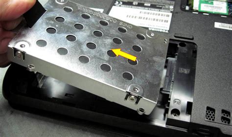 How To Remove Hard Drive From Toshiba Laptop Computer