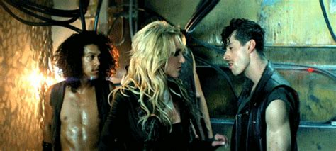 S Animados De Britney Spears S Animados Till The World Ends