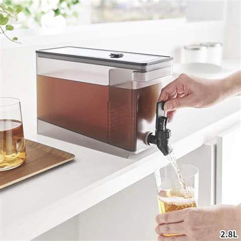 お茶入れ 麦茶ポット ウォーターピッチャー ウォータージャグ ウォーターボトル 横置き ドリンクボトル 水差し カラフェ かわいい おしゃれ