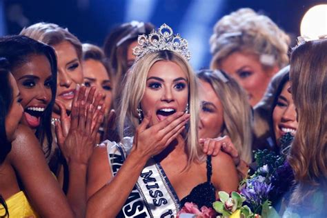 Italy Transgender Models Banned From Participating In Miss Italy