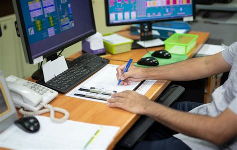 what s different between an open loop and a closed loop system gis