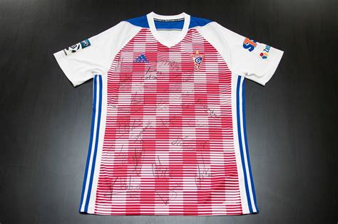 G Rnik Zabrze Koszulka Z Autografami Pi Karzy Oficjalne Archiwum Allegro