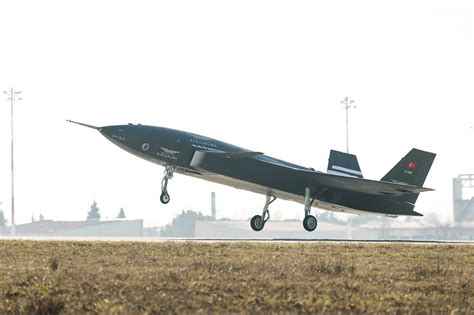 Turkeys Kizilelma Is The First Unmanned Fighter Jet To Successfully