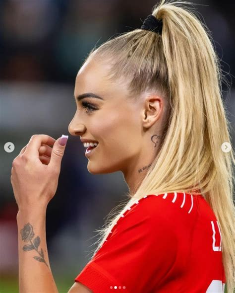 【写真】【女子サッカー界の至宝】フォロワー1600万！世界を震撼させた、スイス代表「アリーシャ・レーマン」の鍛え上げられた美ボディ【写真