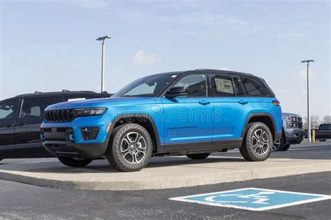Jeep Grand Cherokee 4 Xe Plug In Hybride Display Jeep Biedt De Grand