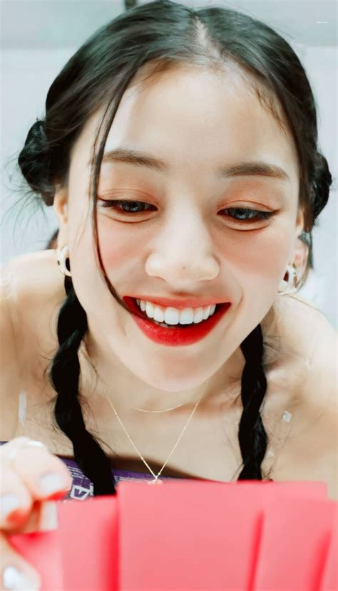 Pin De 김종민 En 지효 Belleza Asiática Belleza