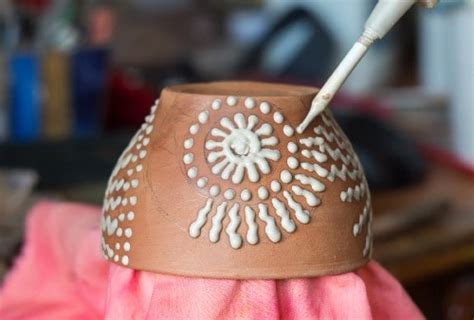 Decorating Pottery 21 Great Ways To Decorate Clay