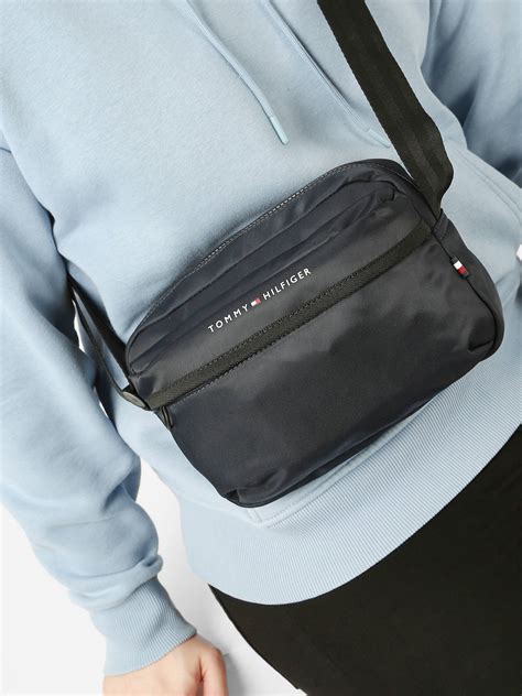 Besace Sac Bandoulière Tommy Hilfiger Th Skyline Camera Ba Space Blue