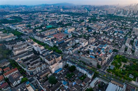 苏州城市晚霞夕阳航拍摄影图 包图企业站