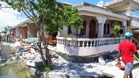 Haití Imágenes De La Destrucción Causada Por El Sismo De 72 Que