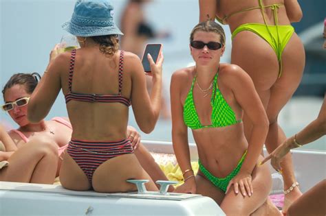 Sofia Richie Cheerfully Celebrated Her 22nd Birthday 19 Photos The Fappening