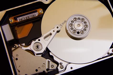 hard disk برنامج يعطيك تقرير كامل عن القرص الصلب وعدد دوراته