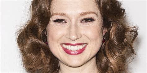 Ignorance Is No Excuse Ellie Kemper Addresses Veiled Prophet Ball Past