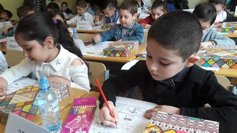 სკოლა ლიცეუმ ცოდნაში მომავალი პირველკლასელებისთვის ღია კარის დღე შედგა ეტალონი