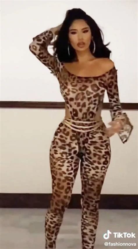 Fashion Nova Star Janet Guzman Shakes Bum In Skintight Dress Daily Star